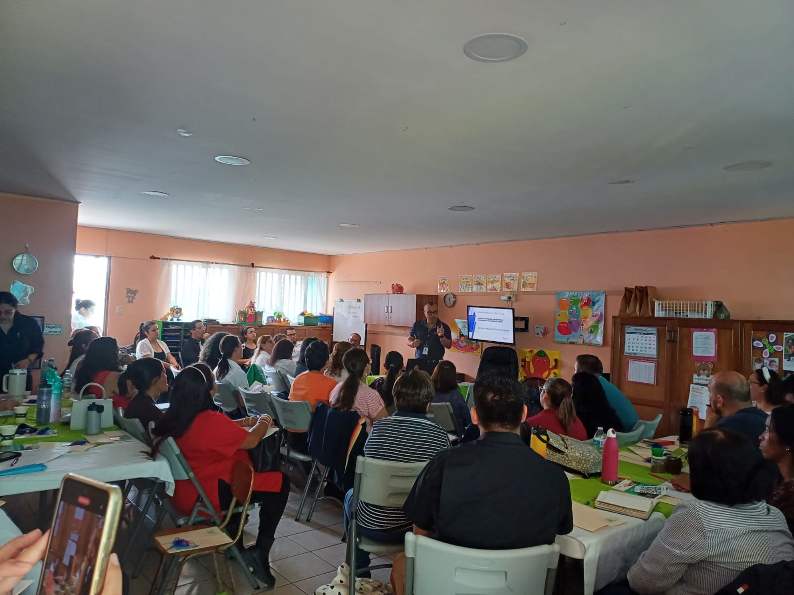 Docentes y comunidad